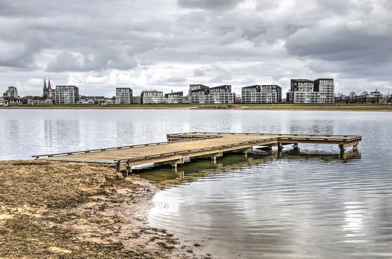 Brygga Och Strand I Deventer Redaktionell Arkivbild - Bild av fiske ...