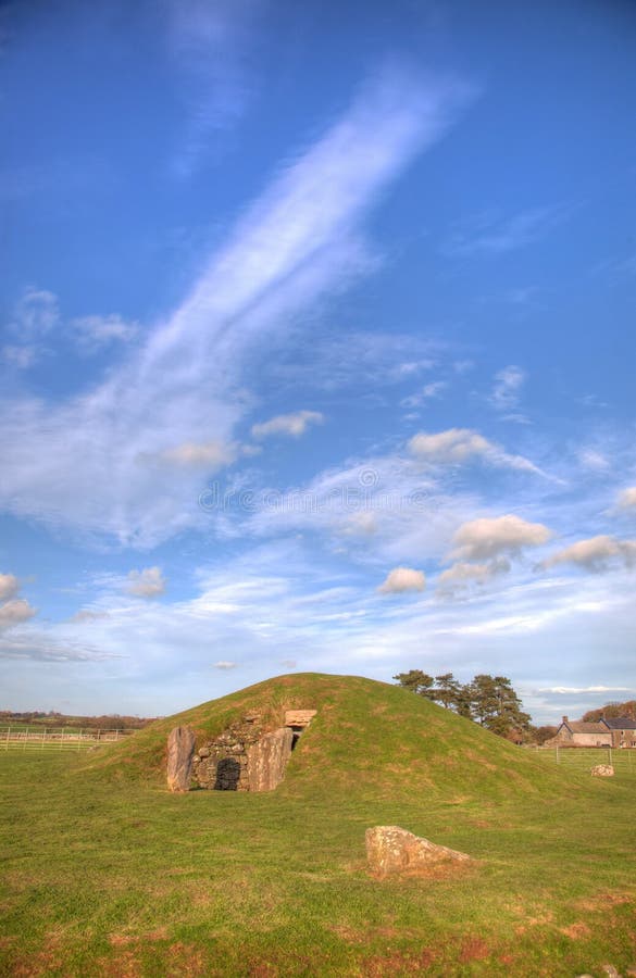 Bryn Celli Ddu stock photo. Image of panorama, burial - 21862434