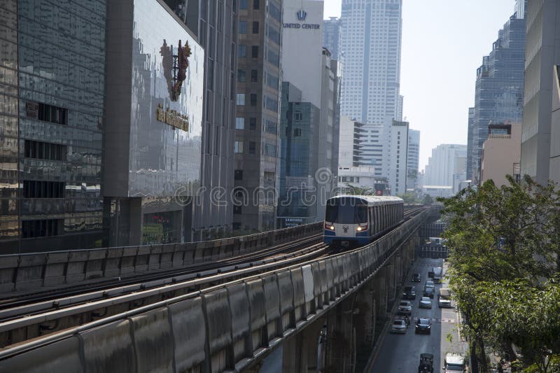 BTS Sky Train Approaches the Station Platform in Bangkok Editorial ...