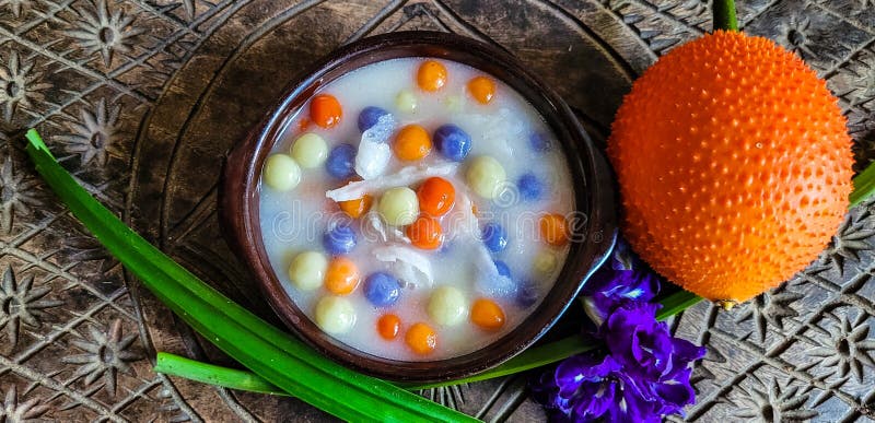 Bualoy, Thai Dessert. Rice Ball in Coconut Milk Stock Image - Image of ...