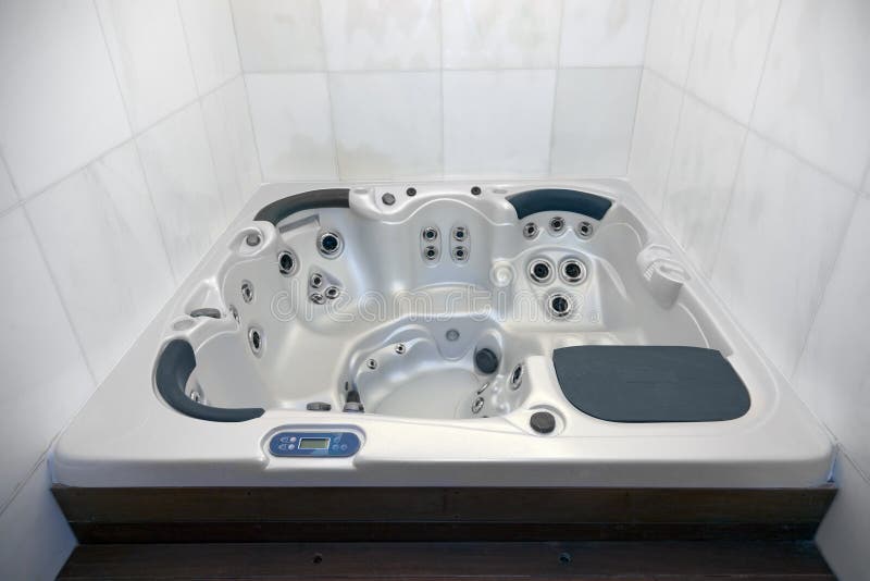 Glassed I Bubbelpool Vid Havet Fotografering för Bildbyråer - Bild av ...