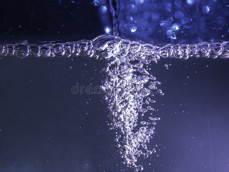 Bubbles in water stock image. Image of macro, glisten - 33716867