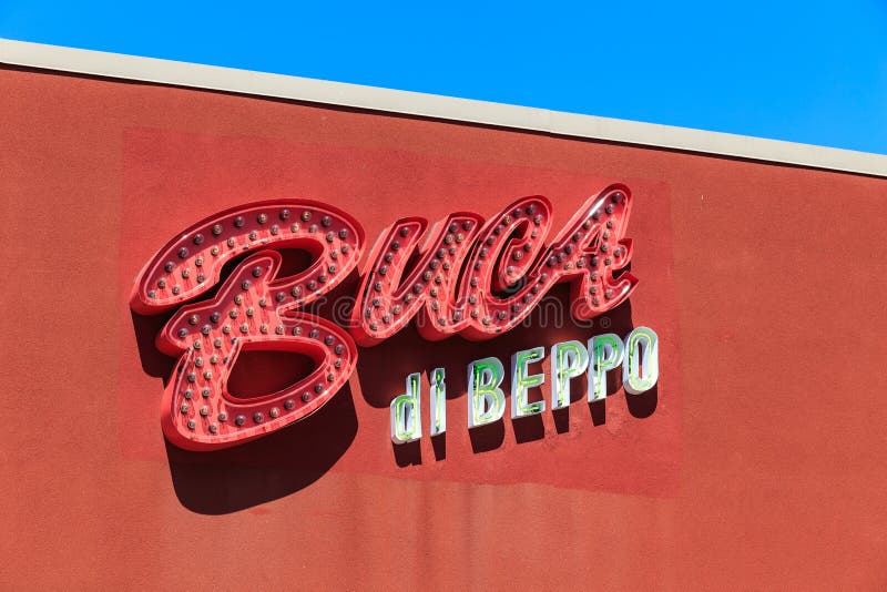 Buca-Di Beppo Italian Restaurant Redaktionelles Bild - Bild von teller ...