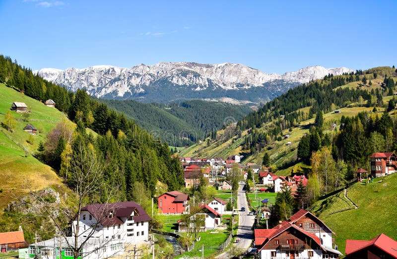 Bucegi Mountains, Moeciu De Sus Stock Photo - Image of bran, mountain ...