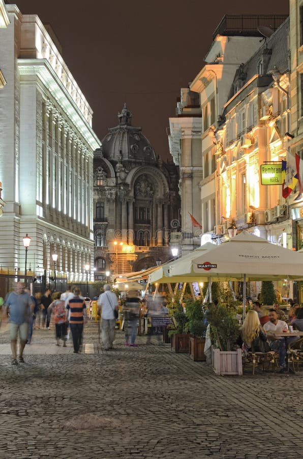 Bucharest night scene editorial photo. Image of coffe - 45090361