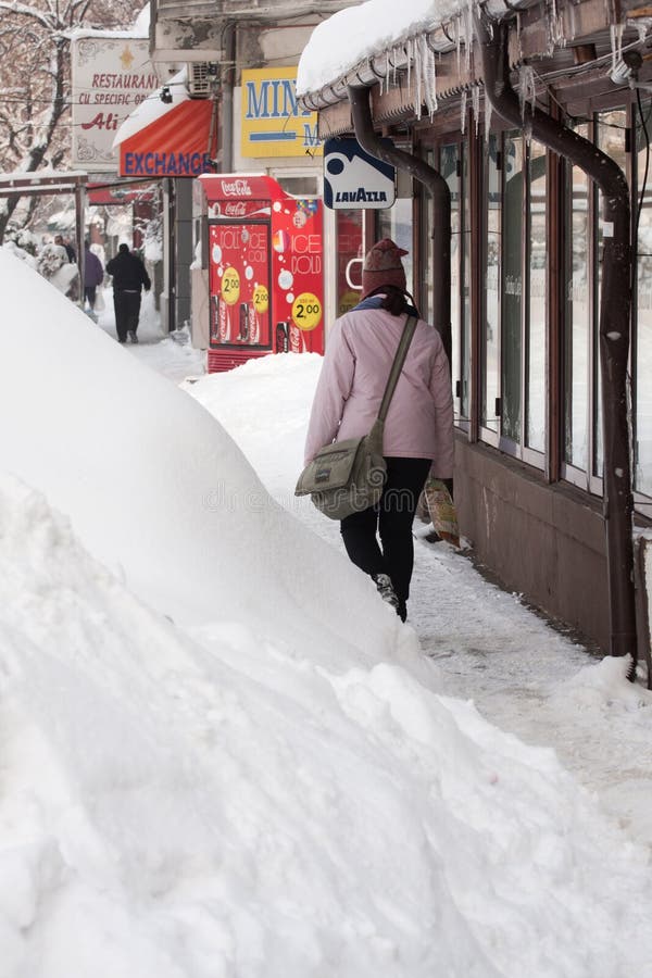 ROMANIA - JANUARY 6: Weather Anomalies Editorial Photo - Image of white ...