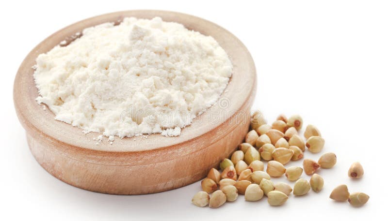 Buchweizen mit Mehl stockbild. Bild von beschaffenheit - 113724175