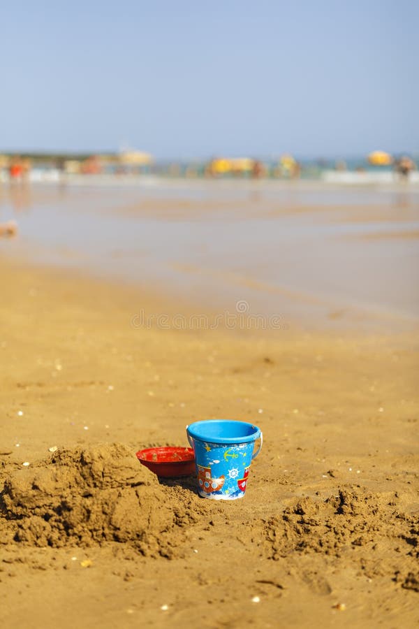 Bucket at beach stock image. Image of beach, blue, leisure - 9229615