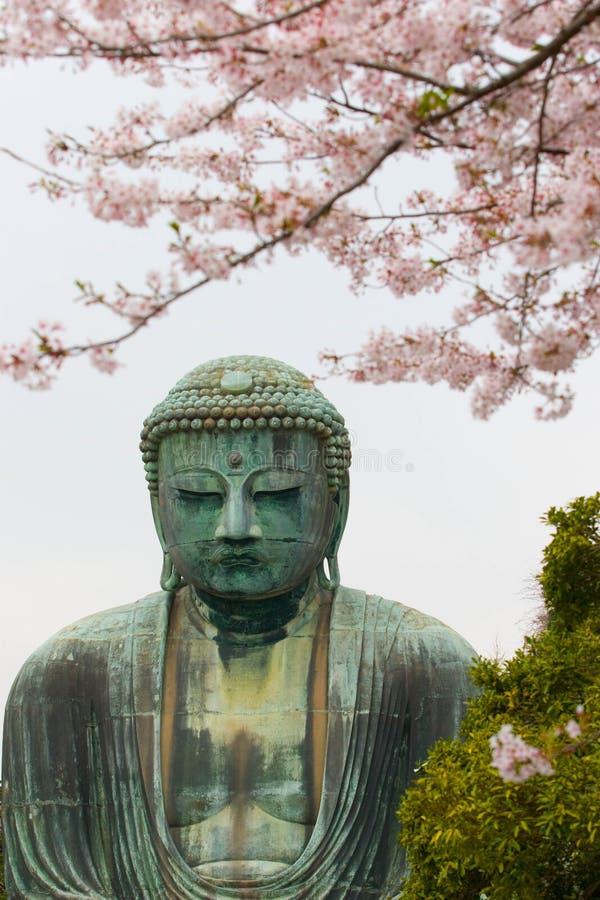 El Gran Amida Buda De Kamakura (Daibutsu) En Kotoku-en El Templo Imagen ...