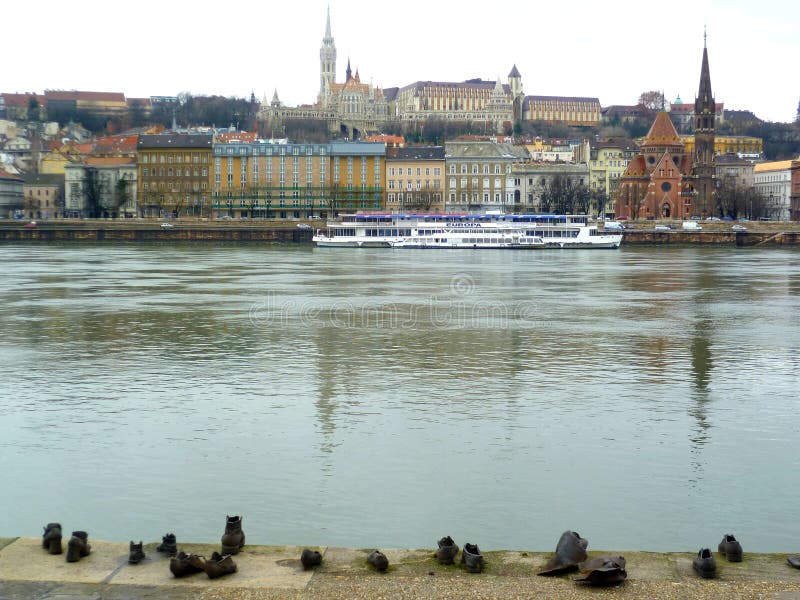 Buda View from Shoes Monument Editorial Photography - Image of budapest ...
