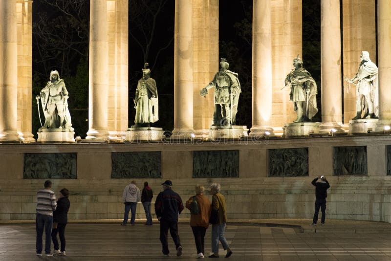 Budapest - Heroes Square at Night Editorial Image - Image of budapest ...