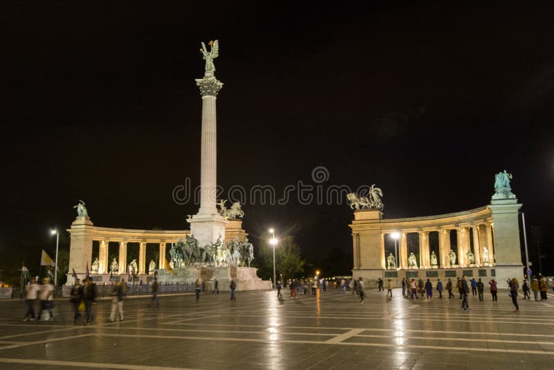 Budapest - Heroes Square at Night Editorial Stock Photo - Image of ...