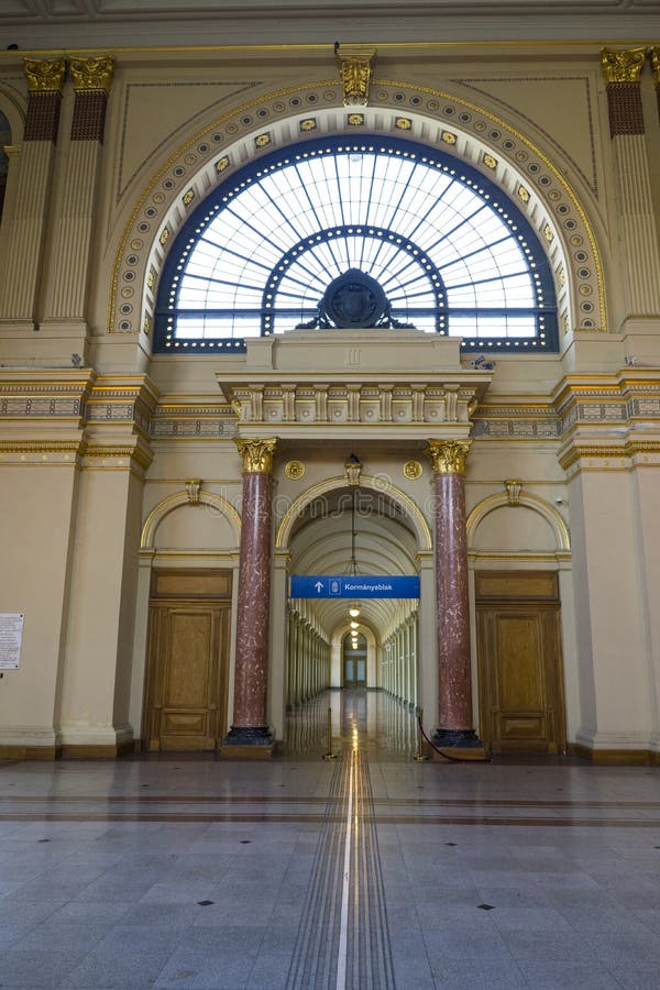 Budapest Keleti Station. Interior Inside the Train Station Editorial ...