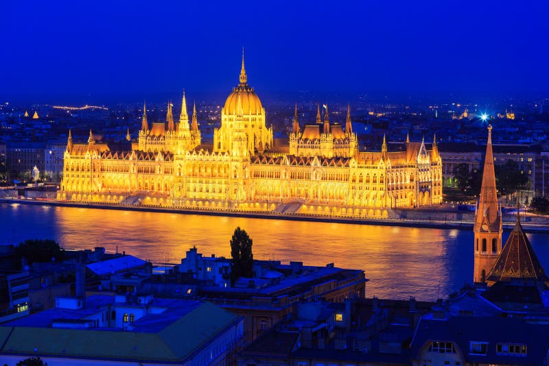 The Danube curve stock photo. Image of curve, cruise - 21175082