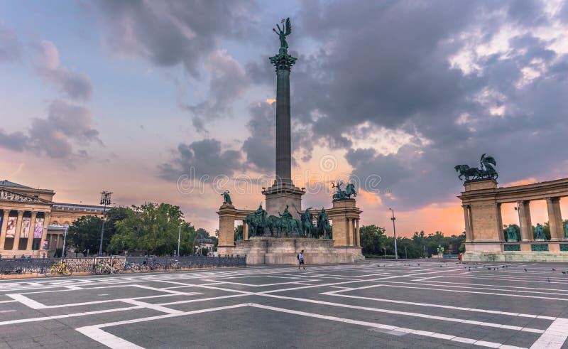 Budapest - June 21, 2019: Dawn in Heroes Square in Budapest, Hungary ...