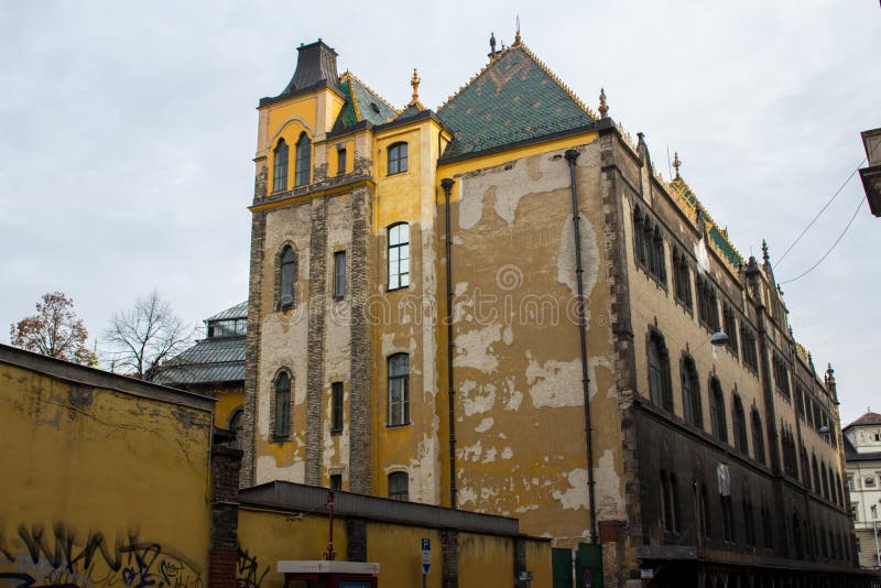 Budapest old build editorial image. Image of build, retro - 102280360