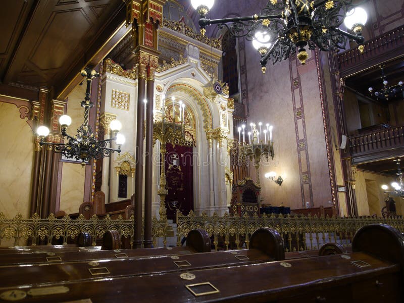 Budapest Synagogue Dohany Synagogue Main Entrance Taken from Outside ...