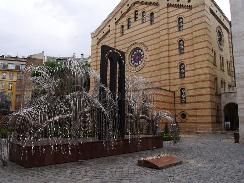 Budapest Synagogue Dohany Synagogue Main Entrance Taken from Outside ...