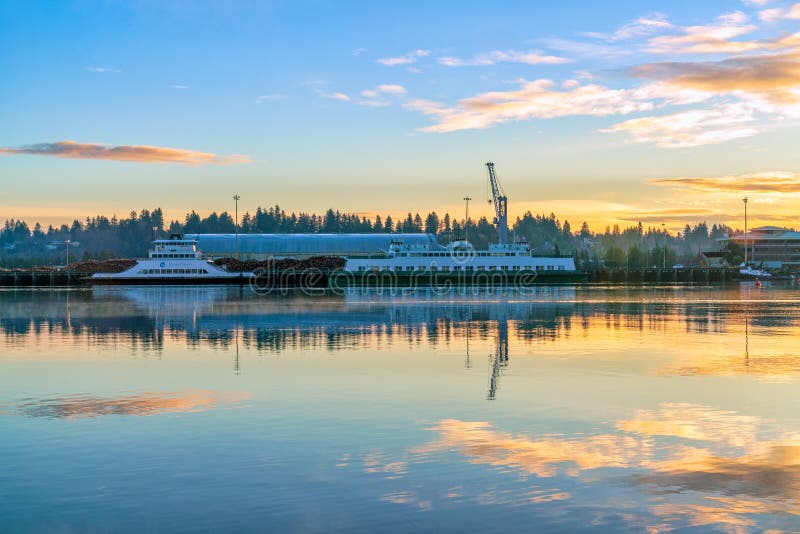 Budd Inlet Sunrise imagen editorial. Imagen de sunset - 133170675