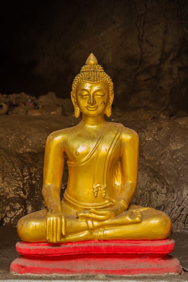 Buddha in the Cave , Deep To the Cave in Thailand Stock Image - Image ...