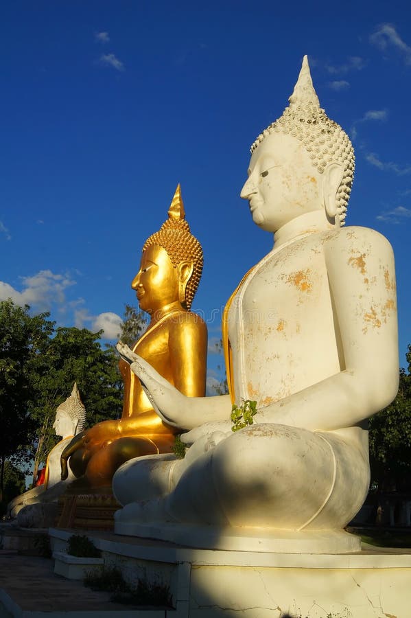 Buddha image editorial photo. Image of pray, look, oriental - 75592571