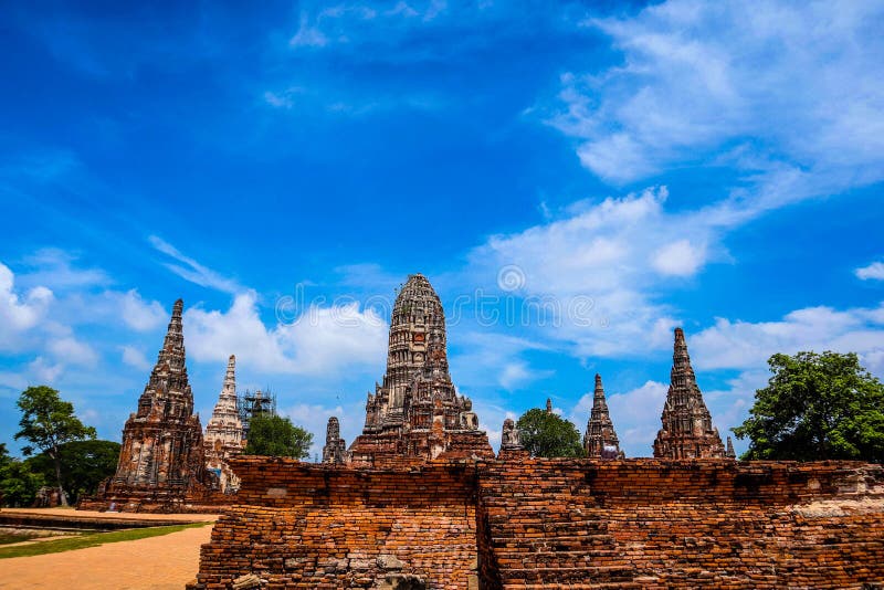 The Buddha Statue and Ancient Remains Stock Photo - Image of belief ...