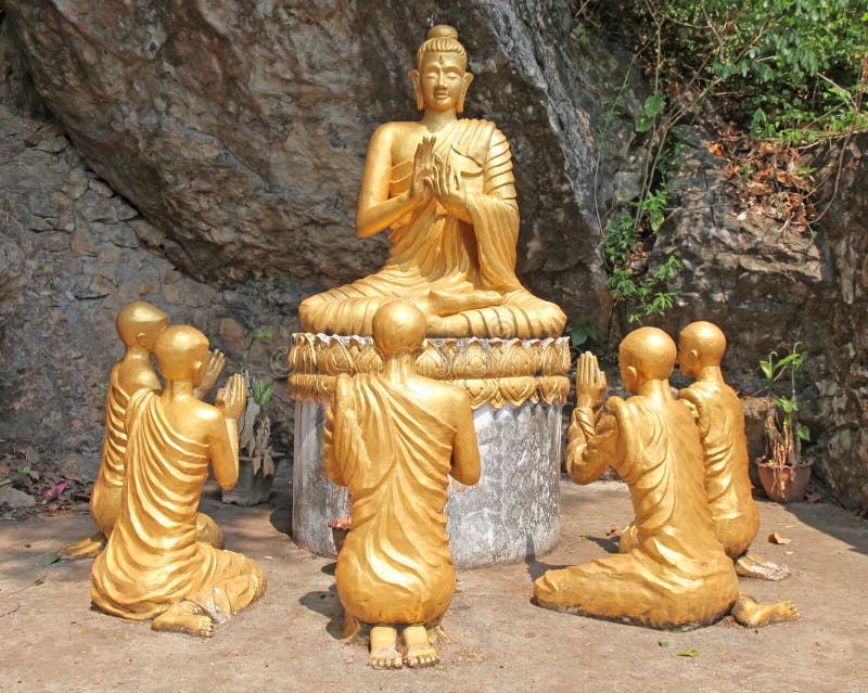 Buddha-Statue - Luang Prabang Laos Stockfoto - Bild von buddhistisch ...