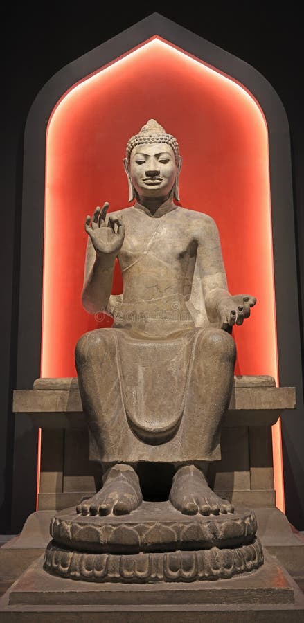 Buddha Statue in the Preaching the First Sermon Posture Dvaravati Art ...