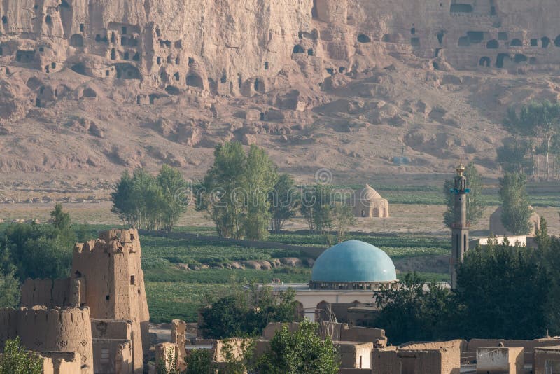 The Buddhas of Bamiyan editorial image. Image of buddha - 67419755