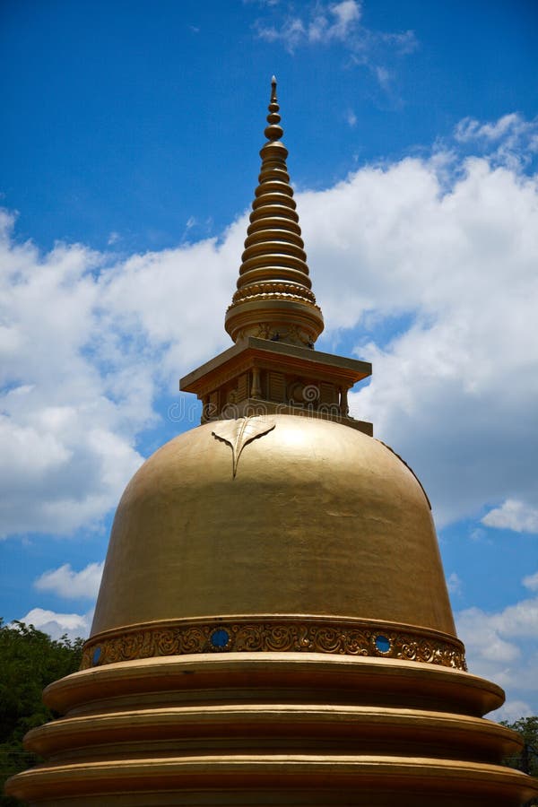 Buddhist Dagoba (stupa) in Golden Temple Stock Photo - Image of golden ...