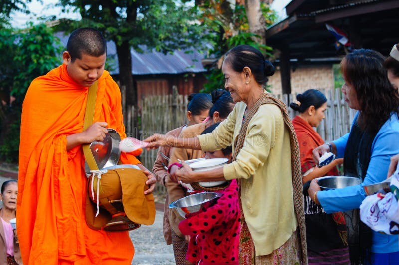 Buddhist monks in Thailand editorial photo. Image of group - 19852451