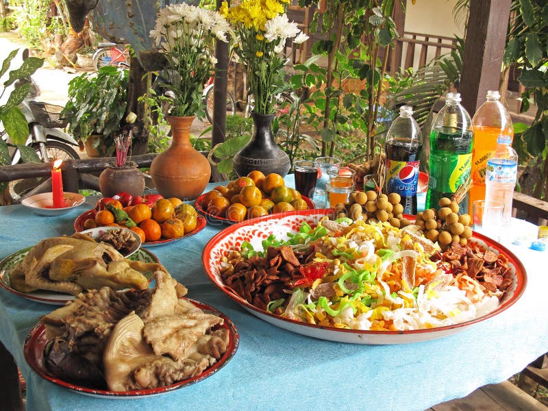 Buddhist offering editorial photo. Image of belief, drinks - 34405956