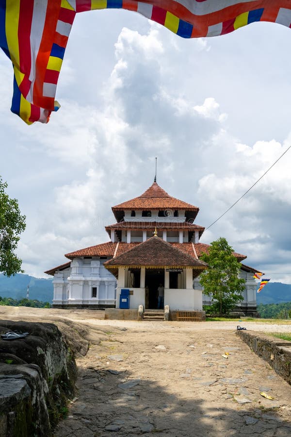 Buddhist Temple, Kandy, Sri Lanka Stock Image - Image of meditation ...