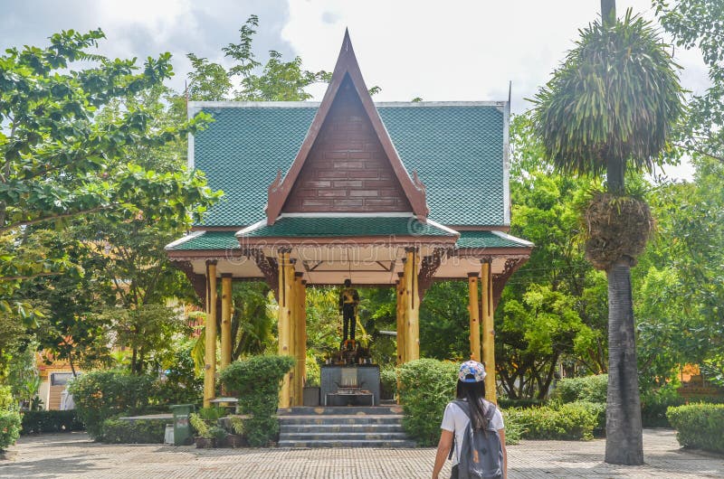 Buddhist Temples Around Samui Island, Thailand Editorial Image - Image of statue, island: 141101035
