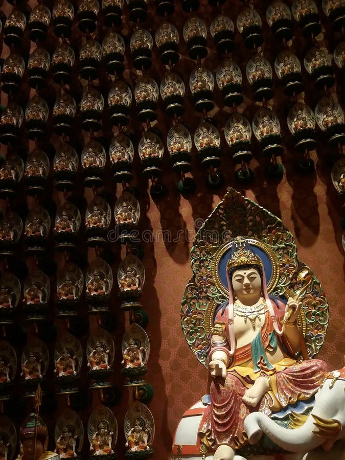Buddhist Tooth Relic Temple - Singapore Editorial Image - Image of ...