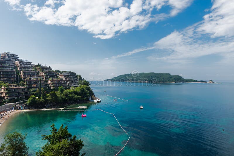 Budvanska Riviera, Montenegro Foto de archivo - Imagen de azul, playa ...