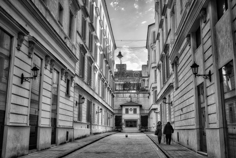 Alley with exit to the sea stock image. Image of sitting - 170607997