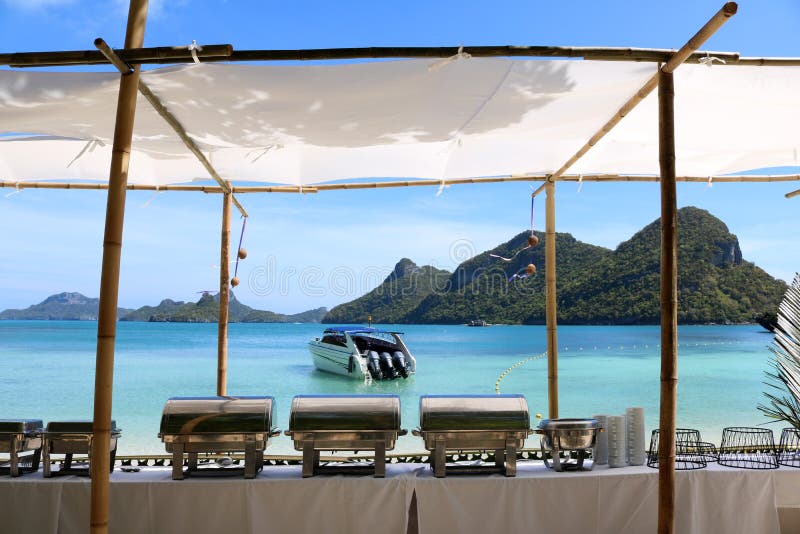 Buffet on the Beach , Line Set Up for Lunch at Tropical Stock Photo ...