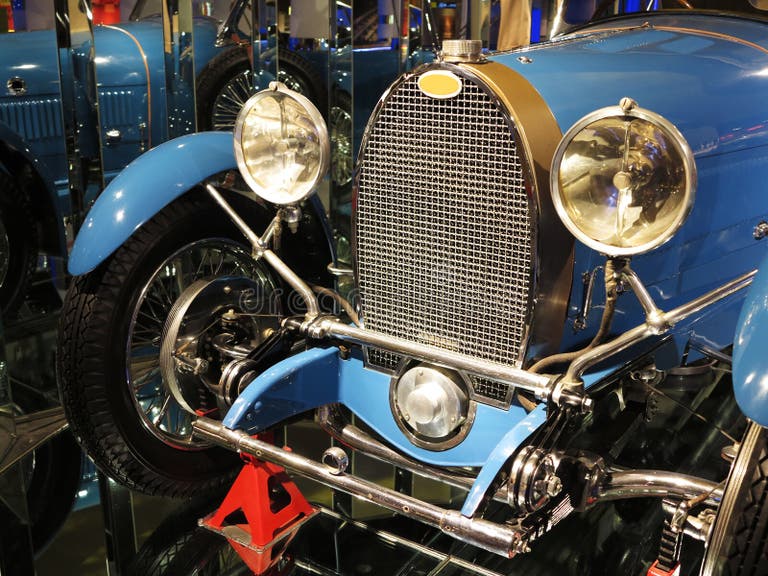 802 Bugatti Signature Blue Stock Photos - Free & Royalty-Free Stock ...