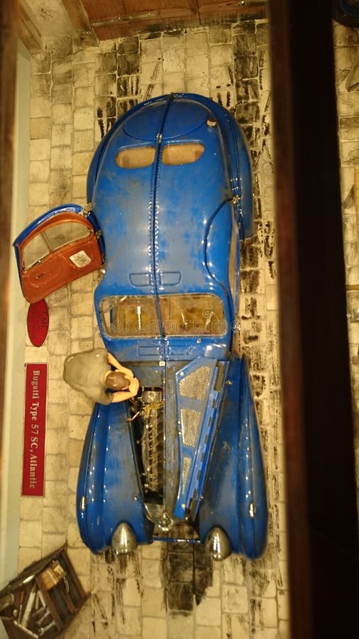 Bugatti 57 SC Atlantic Scale Model Diorama Editorial Image - Image of ...