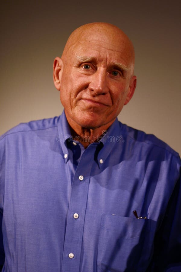 Bugatti Veyron editorial photography. Image of veyron - 39081037