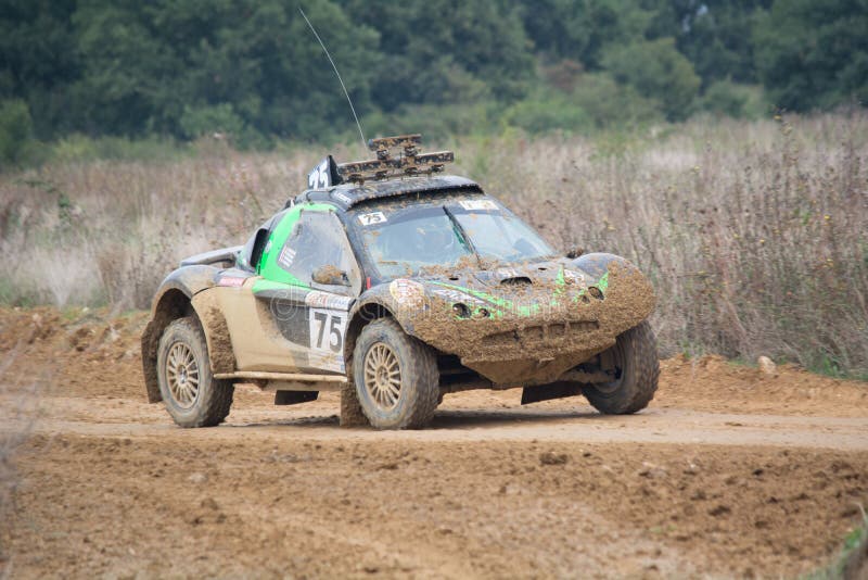Buggy and 4x4 at 24 Hours TT of France Editorial Image - Image of race ...