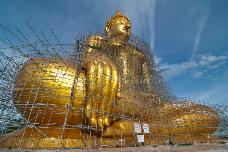 Build the Buddha stock image. Image of huge, statue, large - 20524729