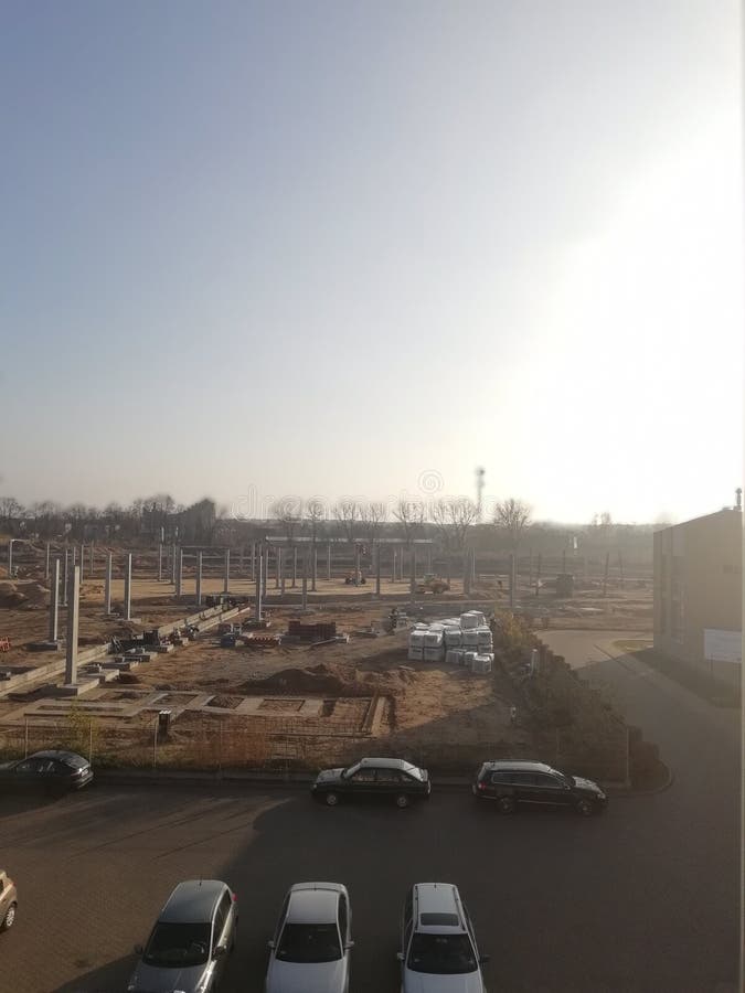 Build editorial photo. Image of city, cars, build, centre - 139745551