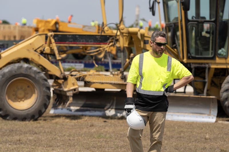 Builder Civil Engineer at Building. Supervisor Engineer. Worker at ...