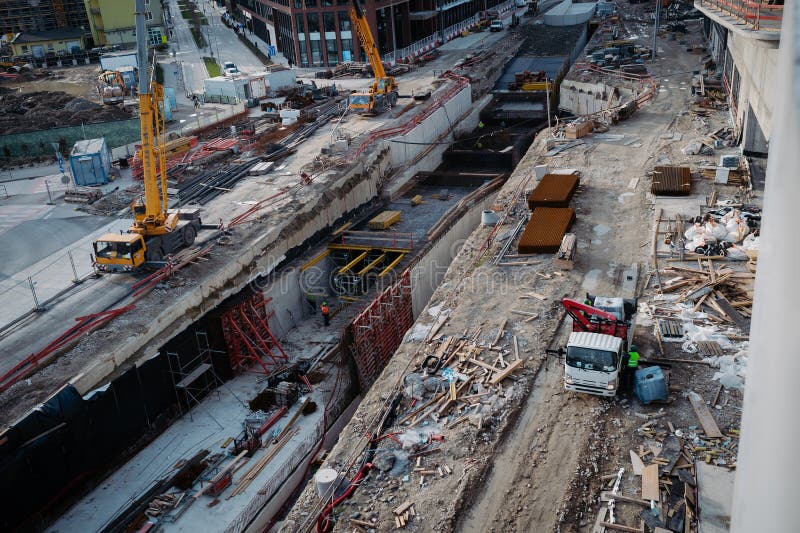 Builders Working Structural Development Active Construction Site Stock Photos - Free & Royalty ...