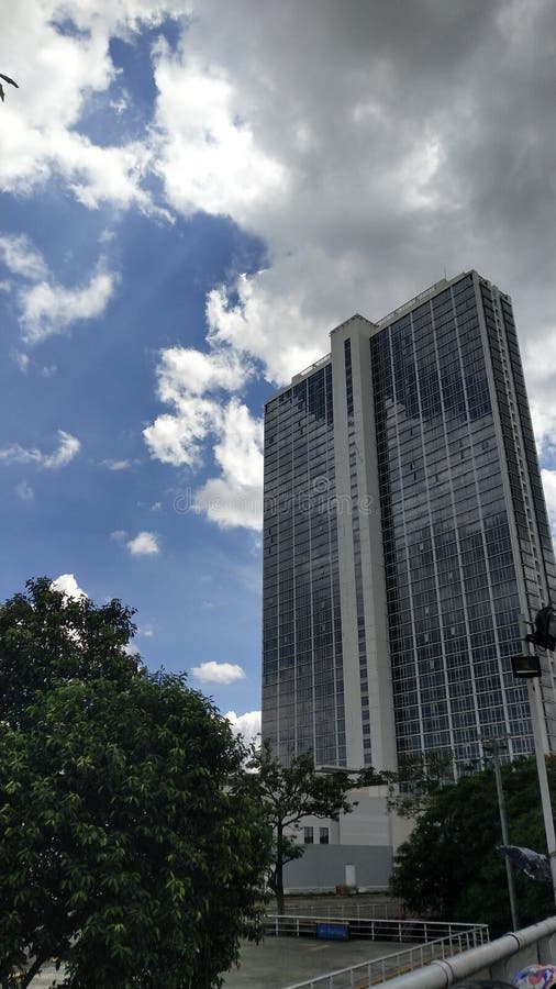 Building behind Mall editorial stock photo. Image of city - 265855753