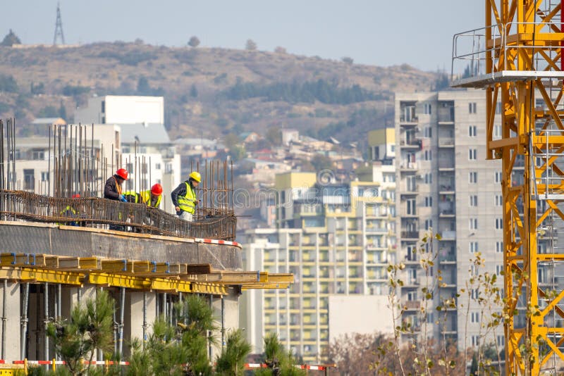 Building that is Being Built, Concrete and Sticking Fittings Stock ...