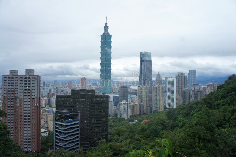 101 building stock image. Image of green, cloud, landmark - 135200365
