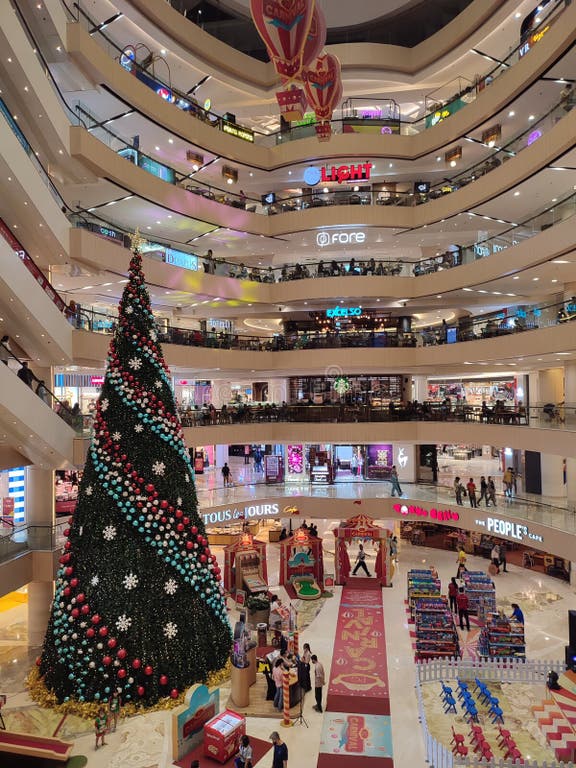 Building Christmas New Year 2023 Editorial Photography - Image of 2023 ...